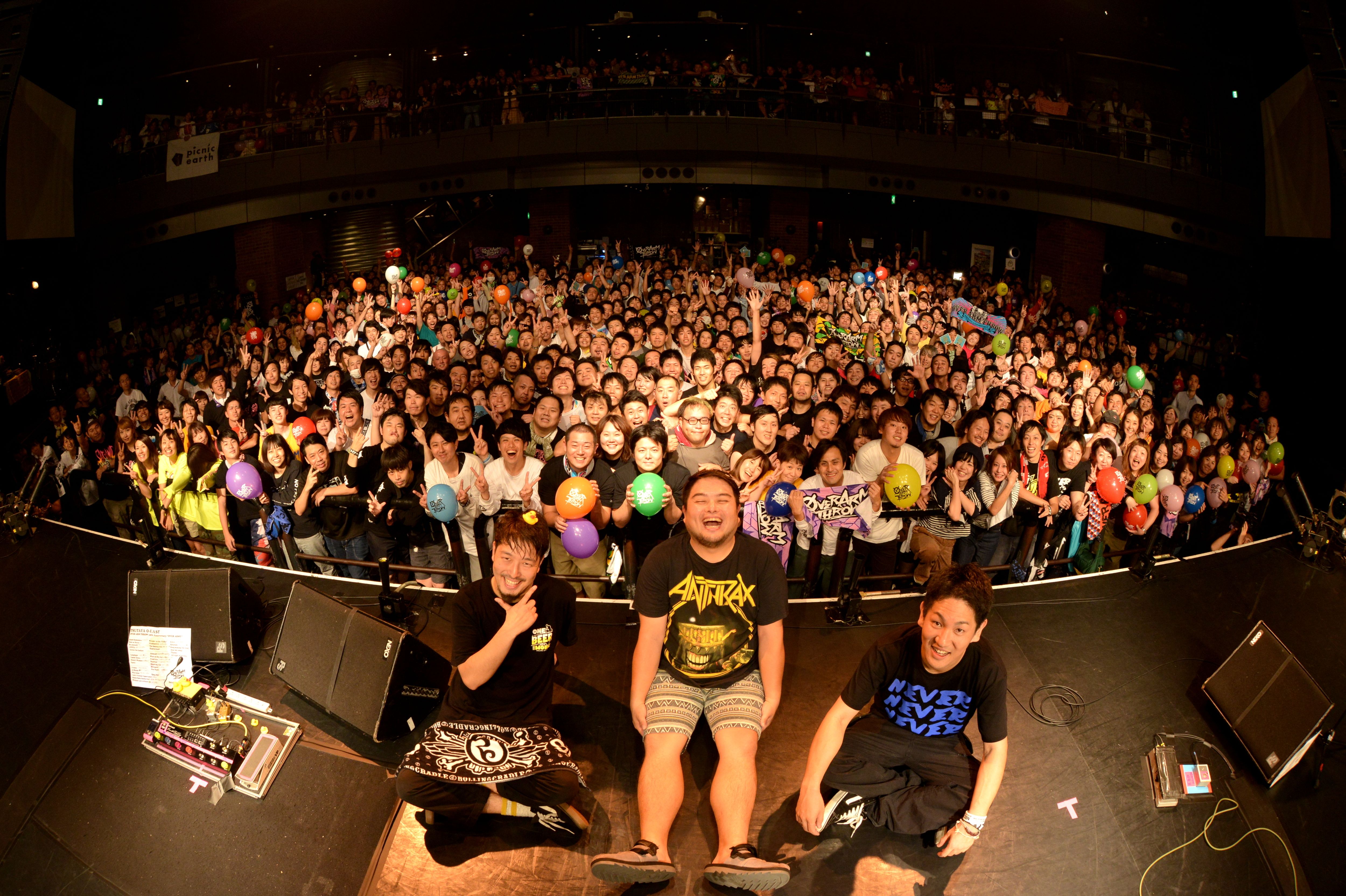 OVER ARMY 集合写真 – KEYWORLD